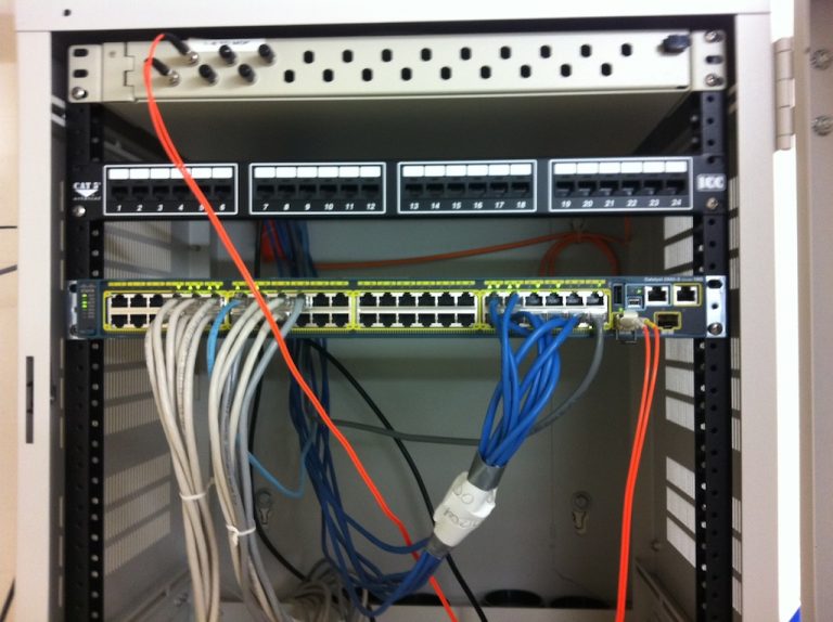 Tutorial: Upgrade a Cisco 2960 IOS with a Console Cable - Router Switch ...