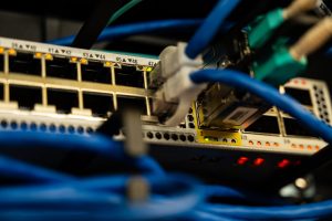 Buyer Guide: How to Select Access Layer Switches for Enterprise ...
