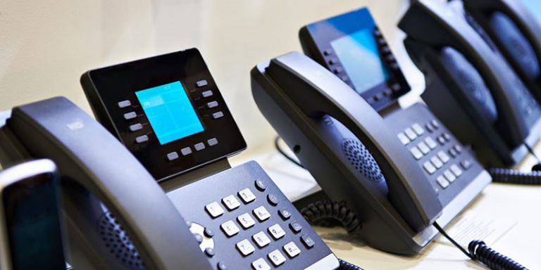 Buyer Guide: 5 Tips When Choosing IP Phones - Router Switch Blog