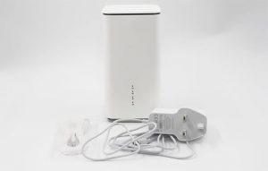 OPPO 5G CPE T1a Unboxing: How Is The 5G WiFi 6 Router Experience At ...